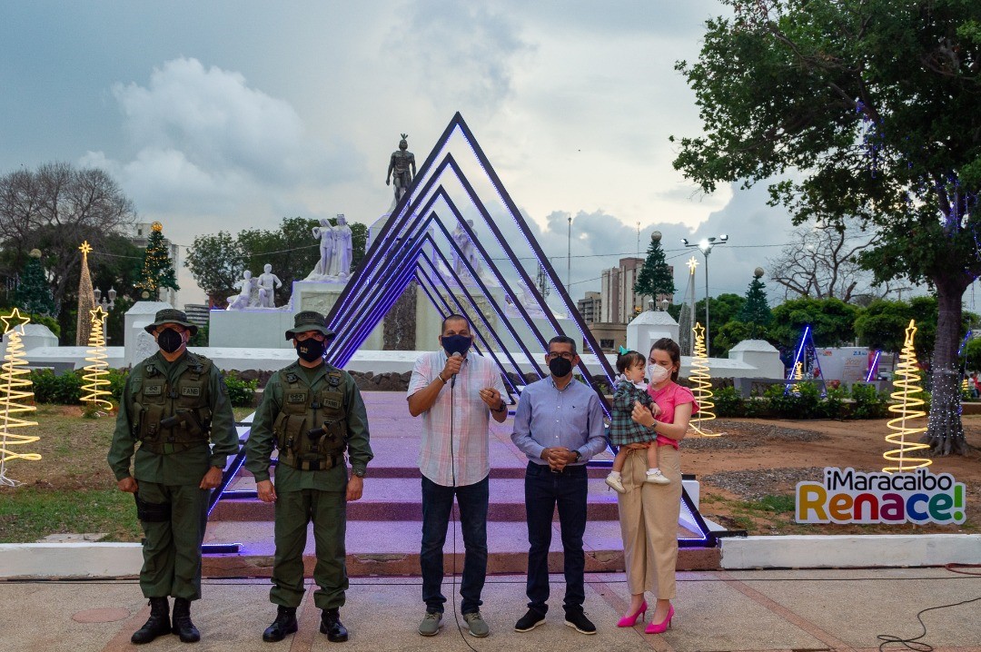 Familias maracaiberas disfrutaron el encendido de la Navidad 2020 en la ...
