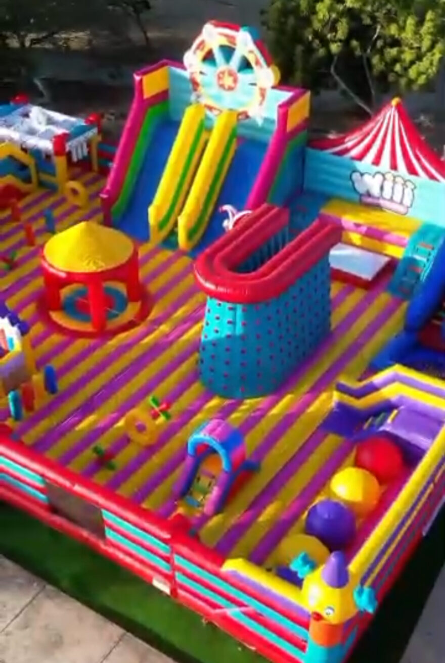 Instalan en Maracaibo el parque inflable más grande de Venezuela ...